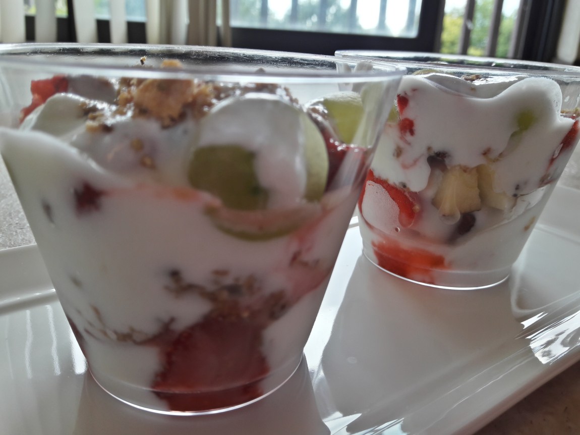 Fruity Yogurt Parfait – Easy Vegetarian Recipes